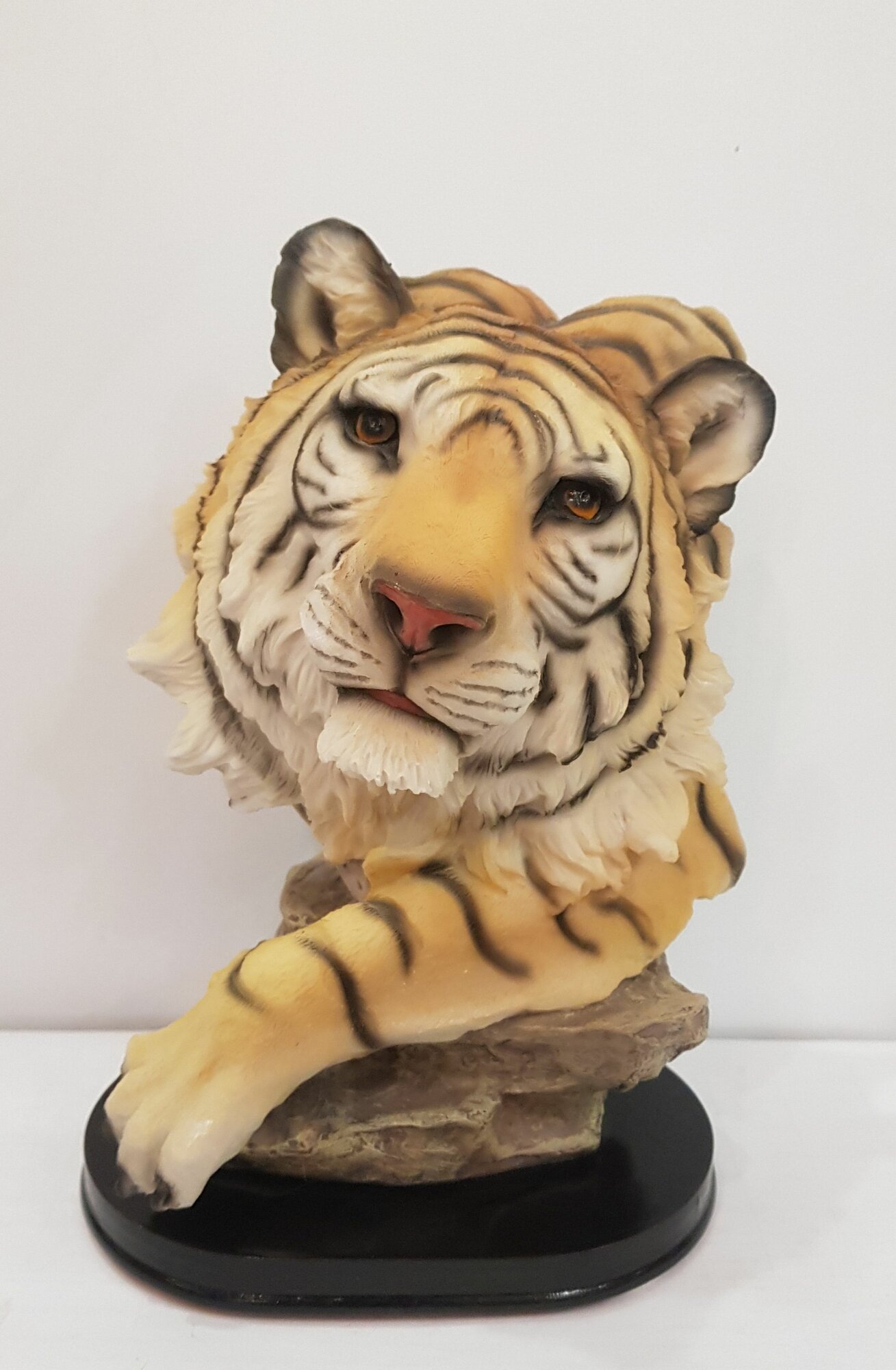 Статуэтка декоративная "Голова Тигра" 22х14х11см, на деревянной подставке