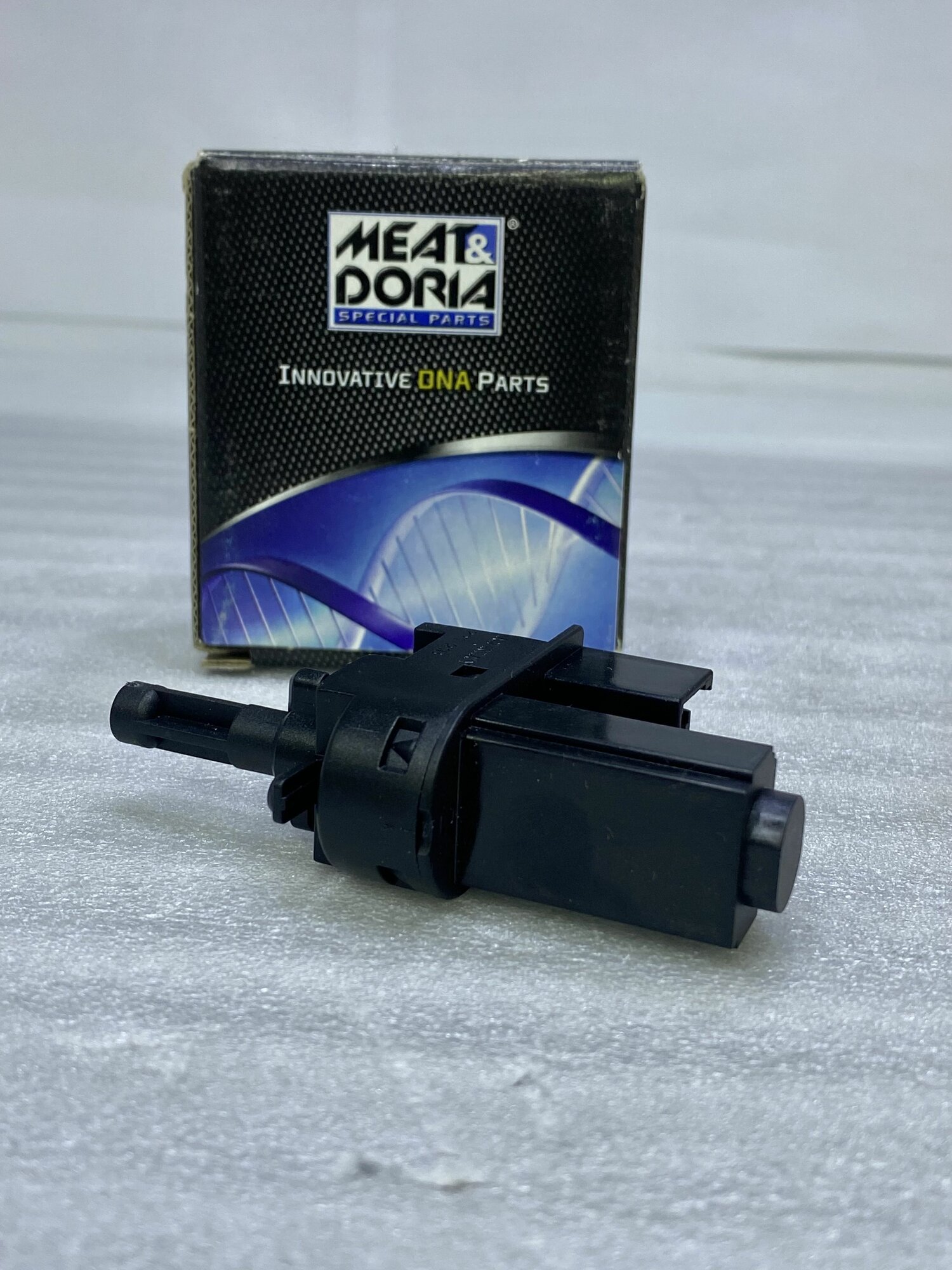 Датчик включения стоп-сигнала Meat&Doria арт. 35079
