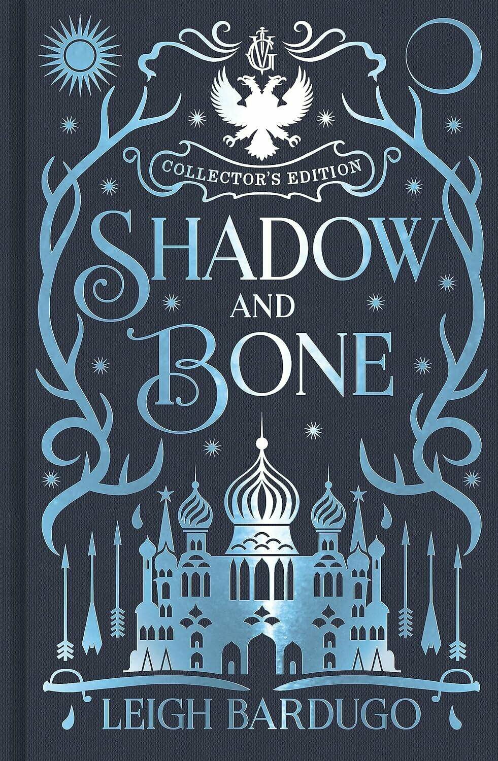 Leigh Bardugo. Shadow and Bone. Collector's Edition (Leigh Bardugo) Тень и Кость. Коллекционное издание (Ли Бардуго) /Книги на английском языке
