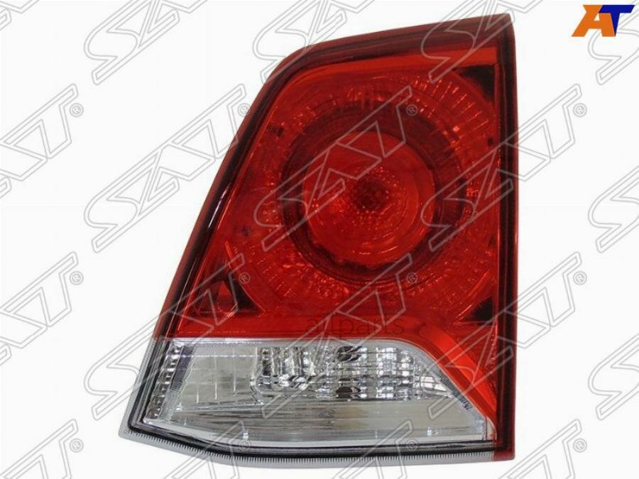 SAT ST-212-13Q0R Фонарь в крышку багажника Toyota Land Cruiser (J200) 12-15 (Справа)