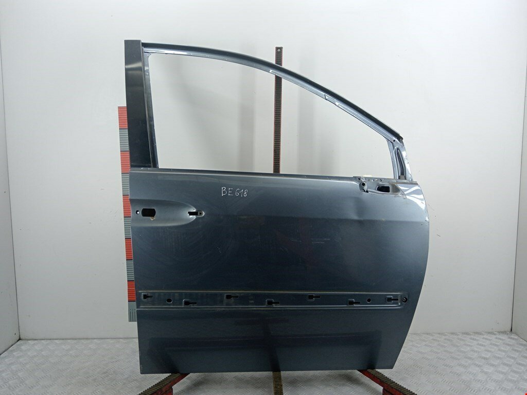 Дверь передняя правая Citroen C8 9004X4 арт. 2081126
