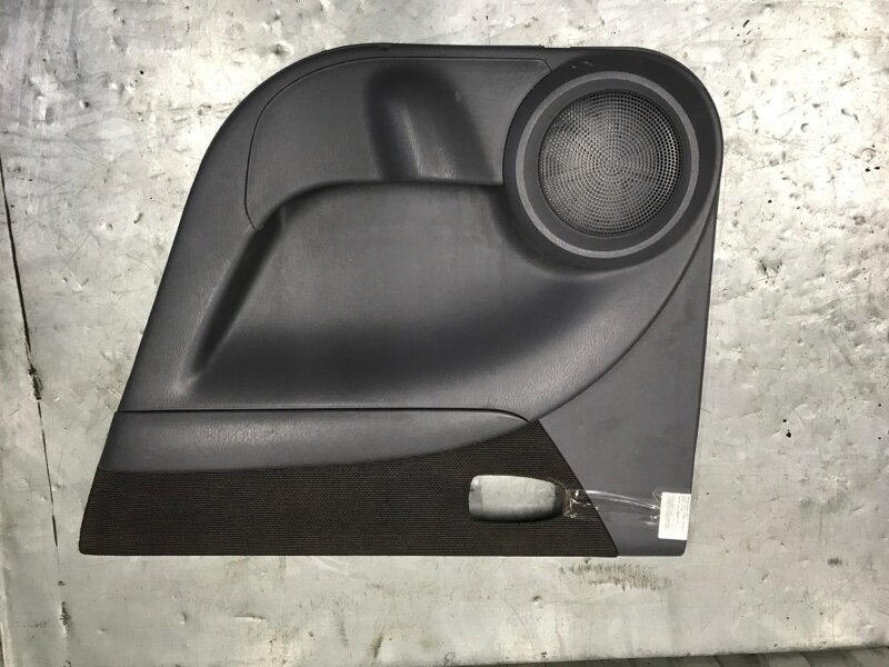 Обшивка двери Hyundai Matrix FC G4GB 2001 задн. прав. (б/у) 8330217011WE