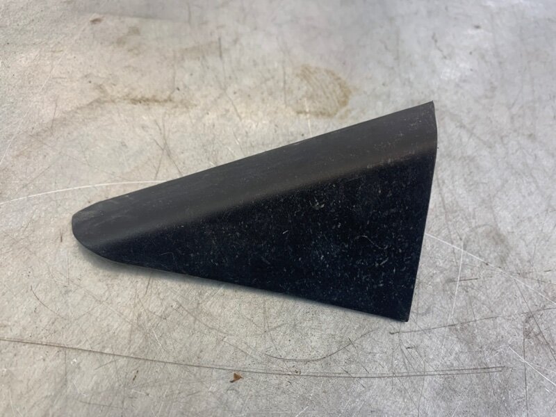 Уголок двери Kia Rio QB 2011 задн. лев. (б/у) 839104x000