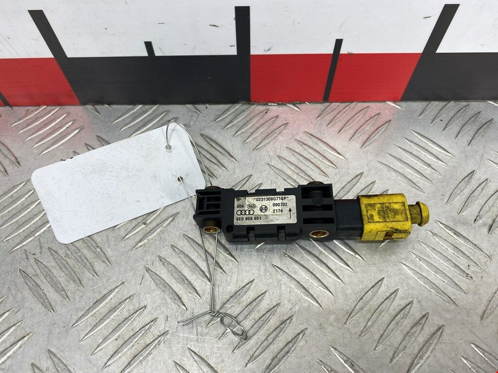 Датчик удара Audi A4 B6 8E0959651 арт. 1765611