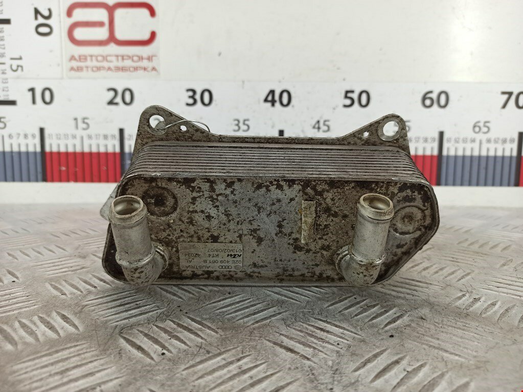 Теплообменник Audi TT 8J 02E409061B арт. 1695952