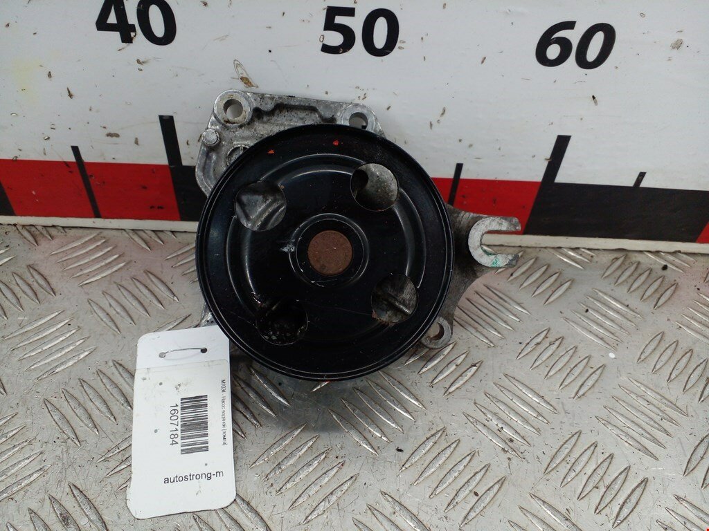 Насос водяной (помпа) Mazda 3 BK арт. 1607184