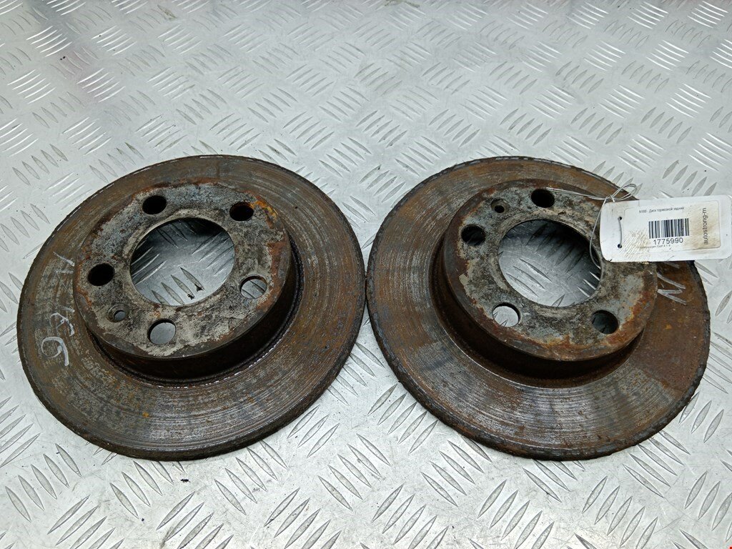 Диск тормозной задний Volkswagen Golf 4 2Q0615601H арт. 1775990