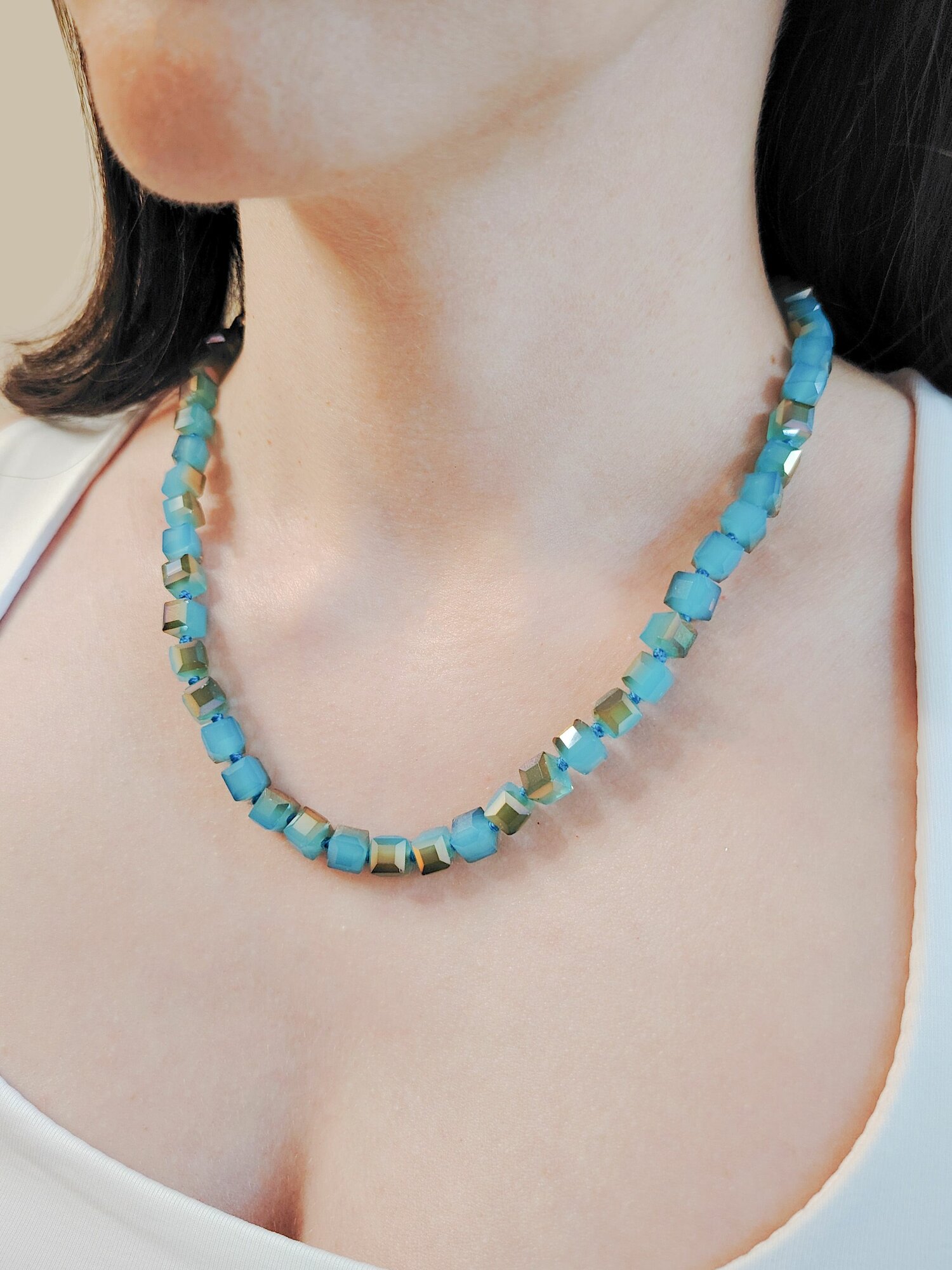 Колье, стекло