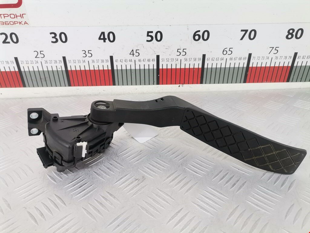 Педаль газа Audi Q7 4L 7L0723507E арт. 1565152