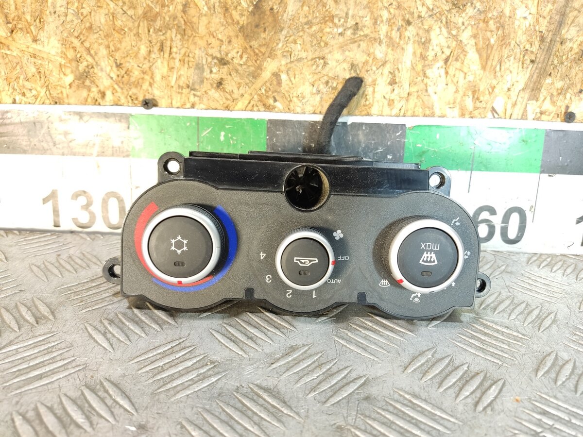 Блок управления отопителя климатической установки DATSUN On-Do 275205PA0B