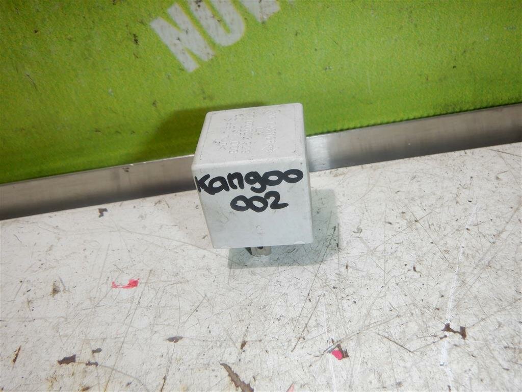 Реле Renault Kangoo 97-03