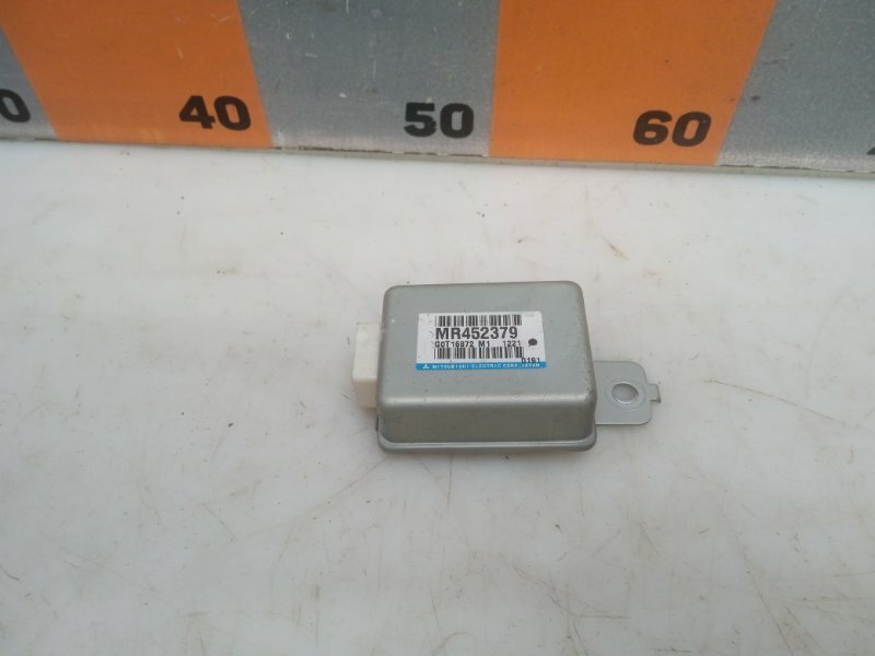 Б/У управления круиз-контролем, Мицубиси Паджеро 3 Блок электронный Mitsubishi Pajero, Montero 2001 3, V75W, V78W 280261 MI...