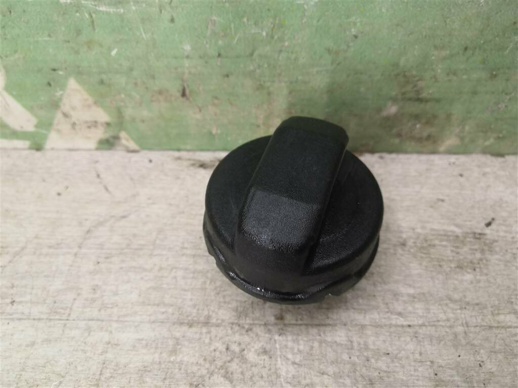 Крышка топливного бака VW Passat B4 94-96