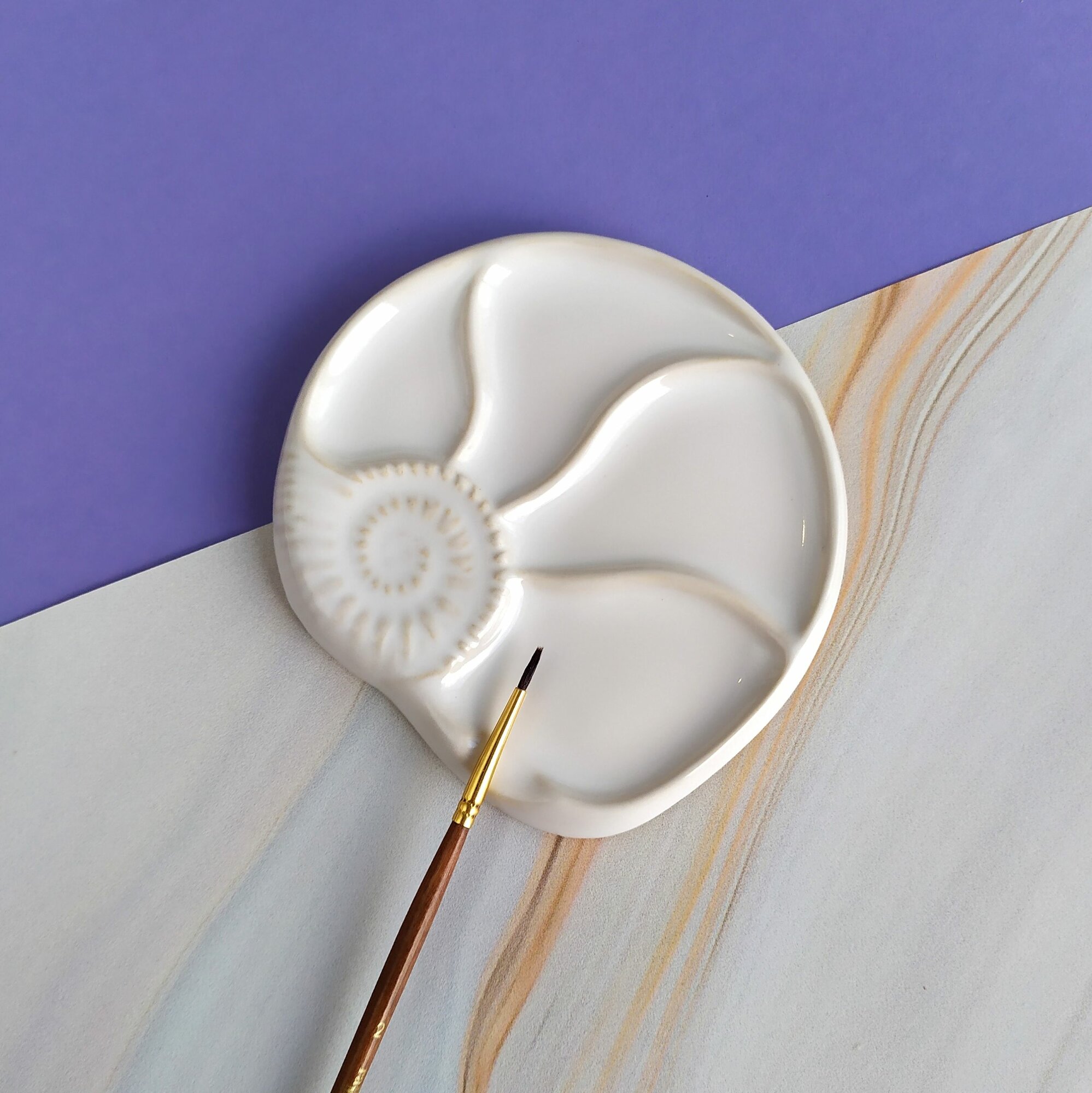 Палитра керамическая "аммонит малый" для смешивания красок акварели, гуаши, акрила, "Like Palitra"