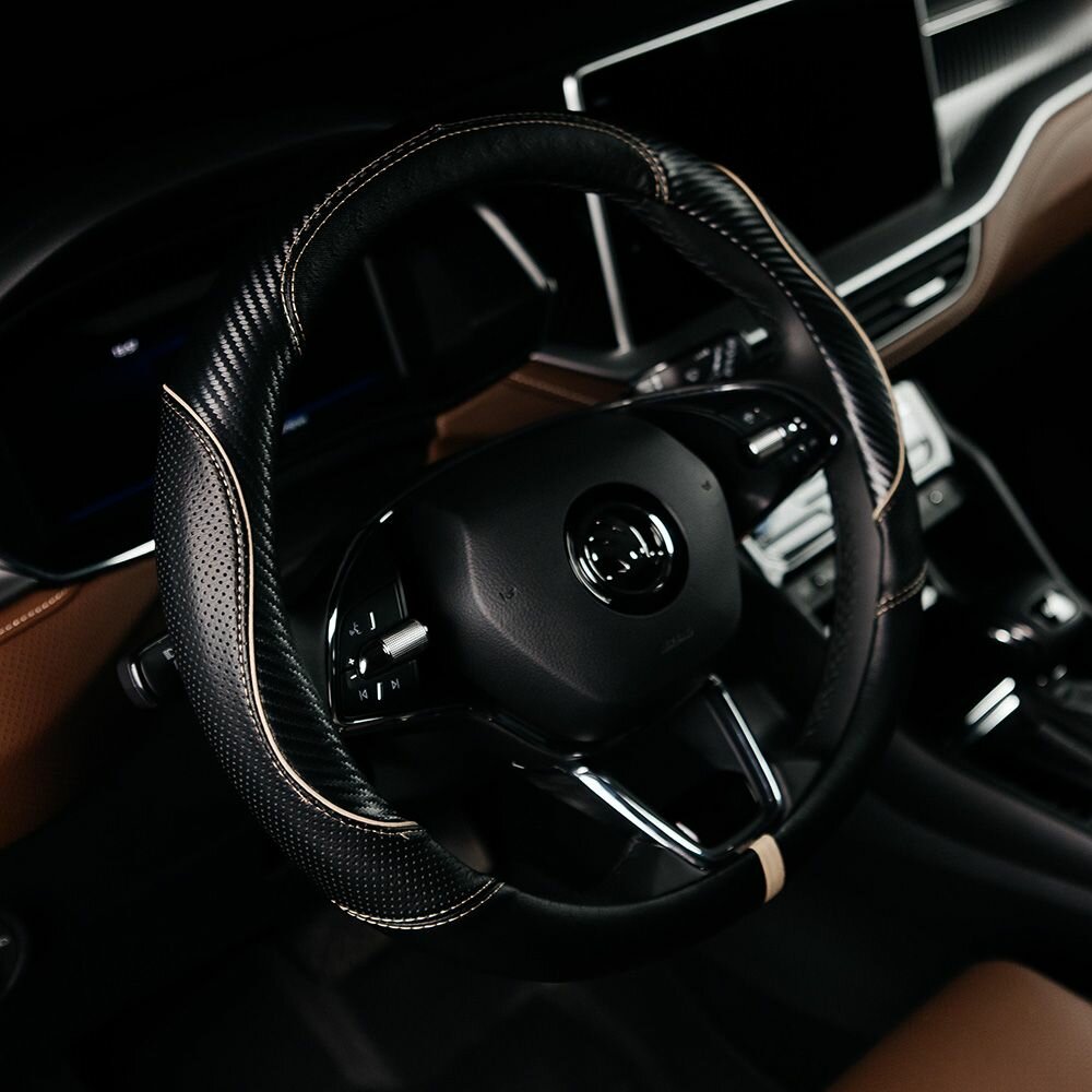 Оплетка на руль каркасная Кожа микрофибра ВС Lord Autofashion (7684 Чёрный/Бежевая строчка М)