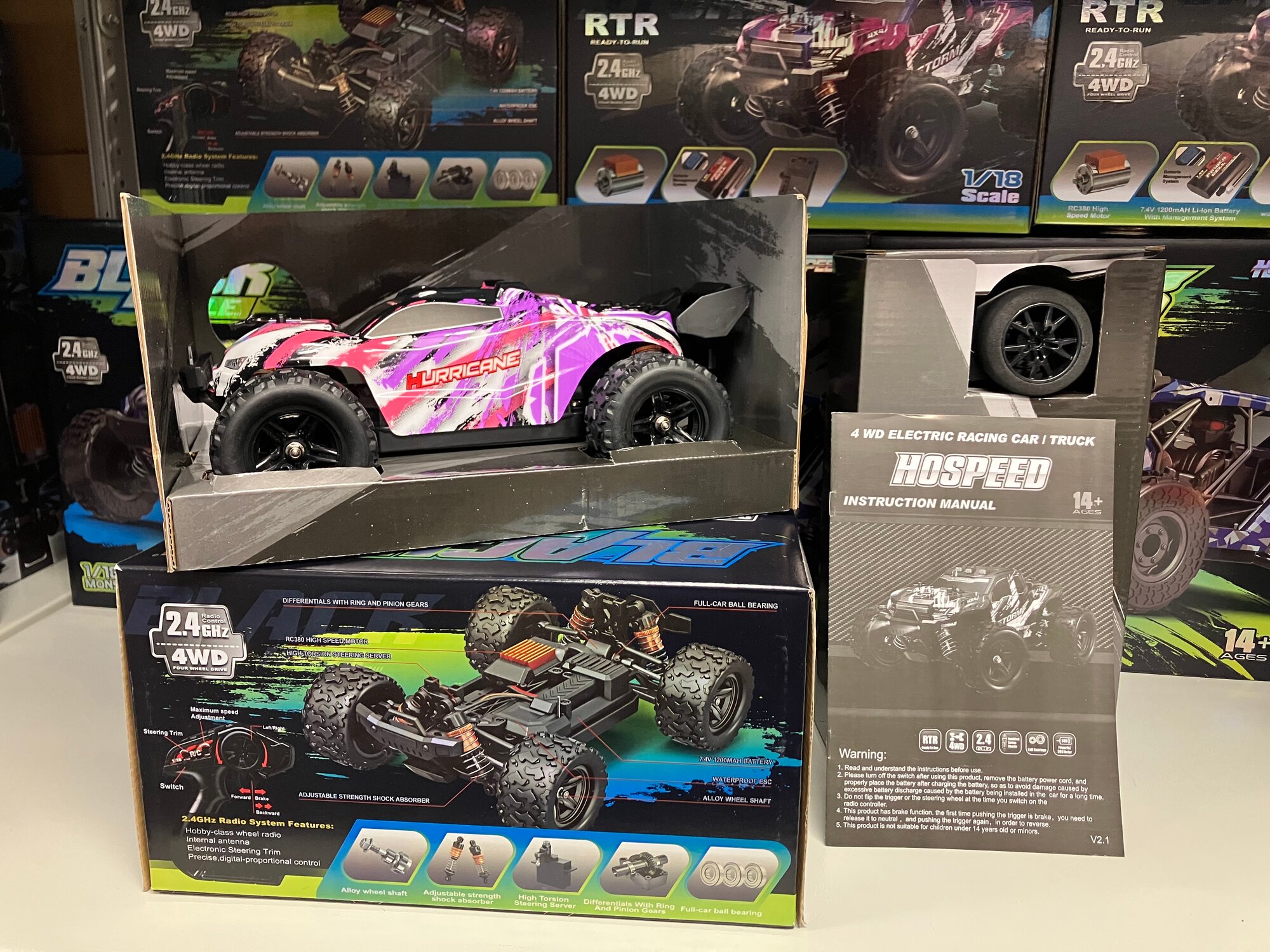 Радиоуправляемая машинка Багги 50км/ч 4WD с усиленной подвеской на пульте ДУ - бело-розовый