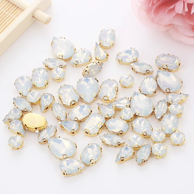 Стразы опал White Opal, смешанные формы, 50 шт.
