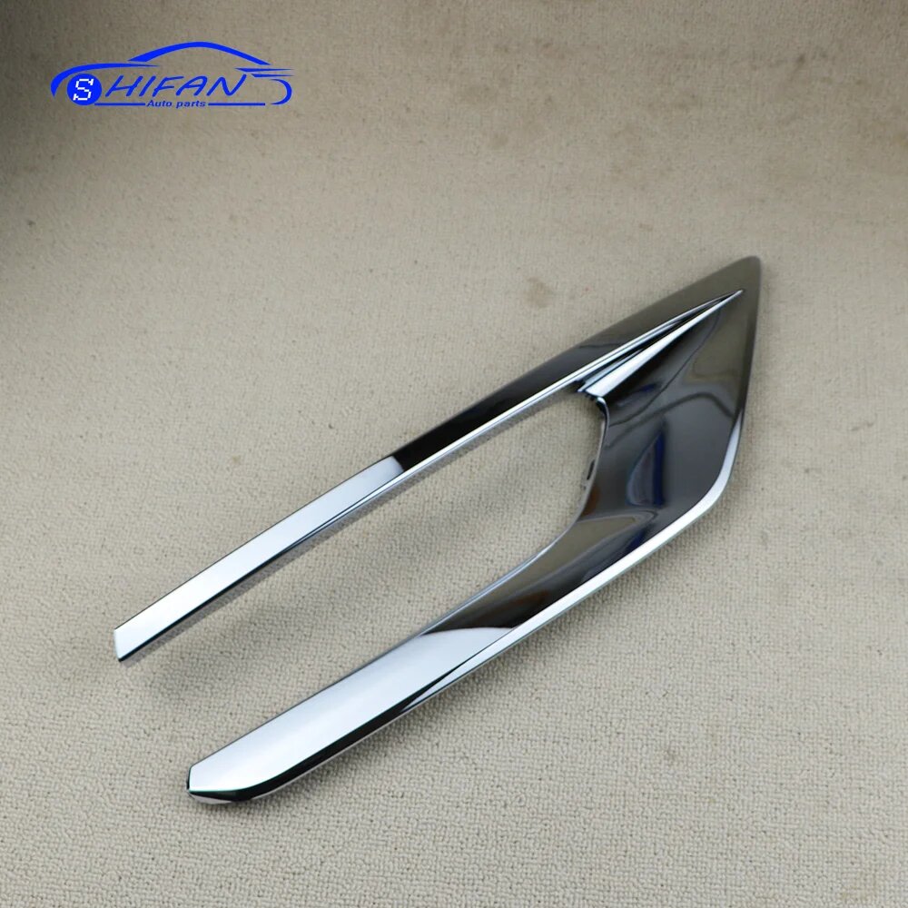 Накладка решетки противотуманной фары Volvo XC90 2020-2022, правая, Chrome