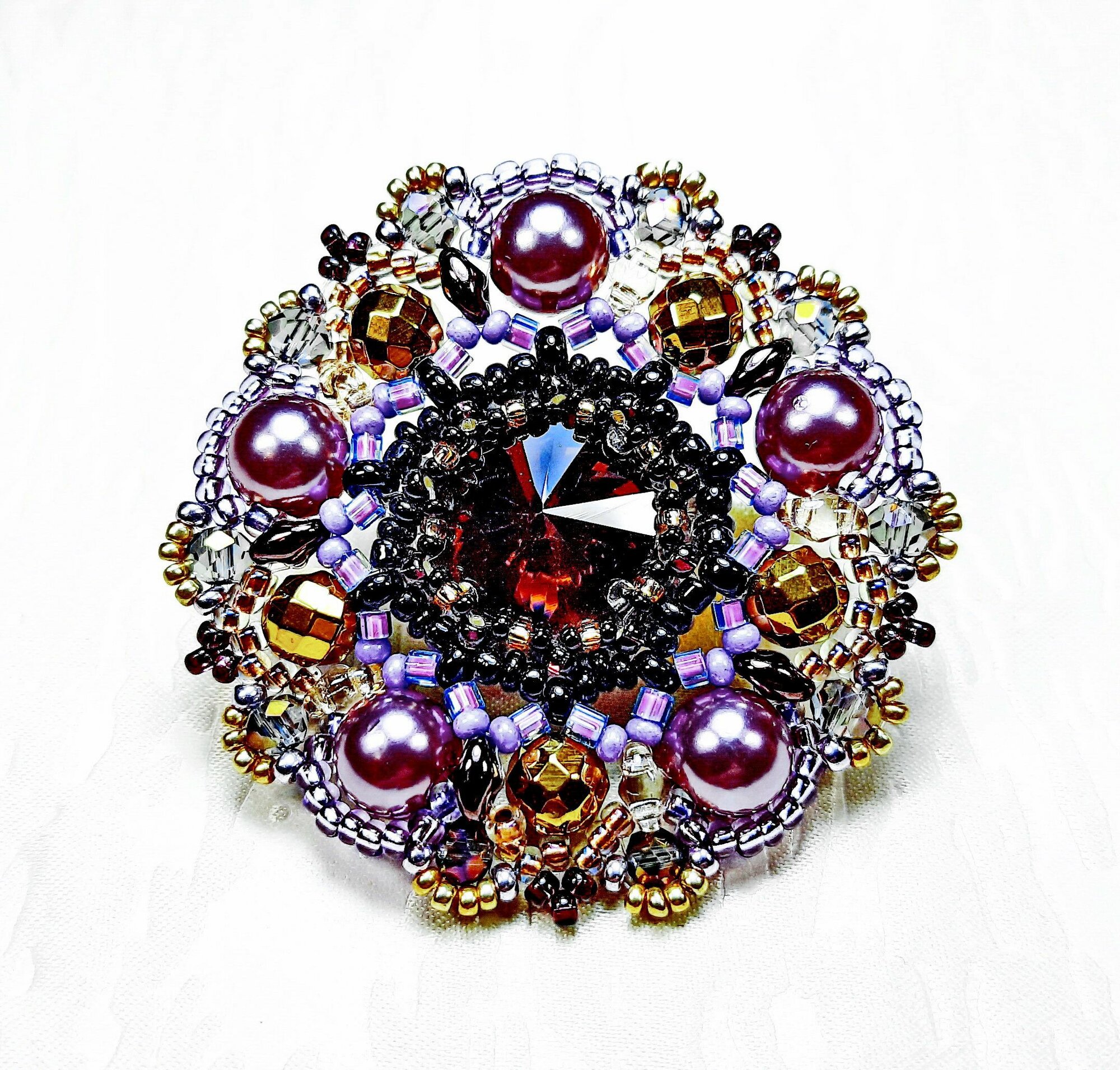 Брошь, горный хрусталь, бисер