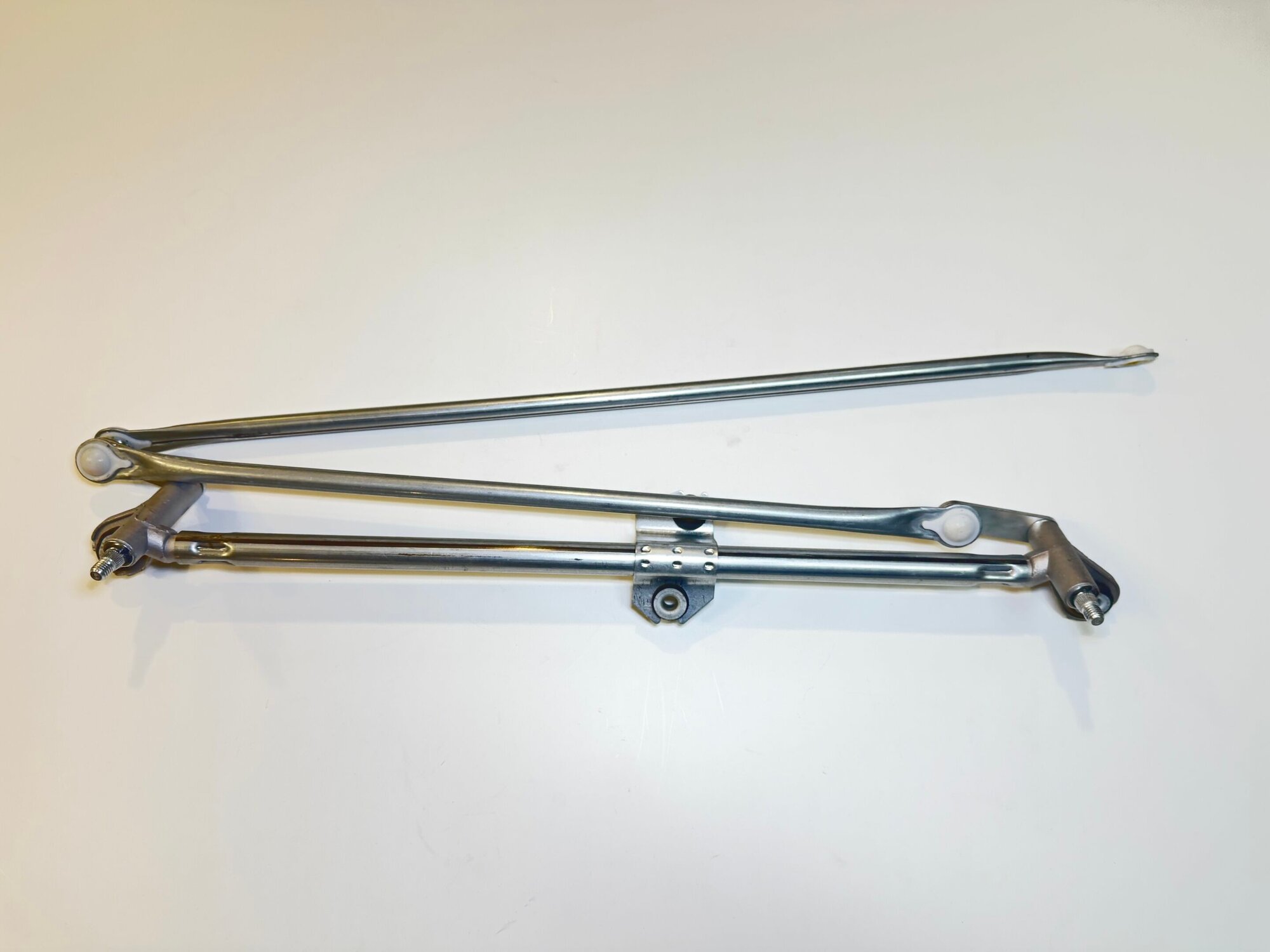 Трапеция стеклоочистителя Chery Fora [1.6 16V 5MT седан] A215205023