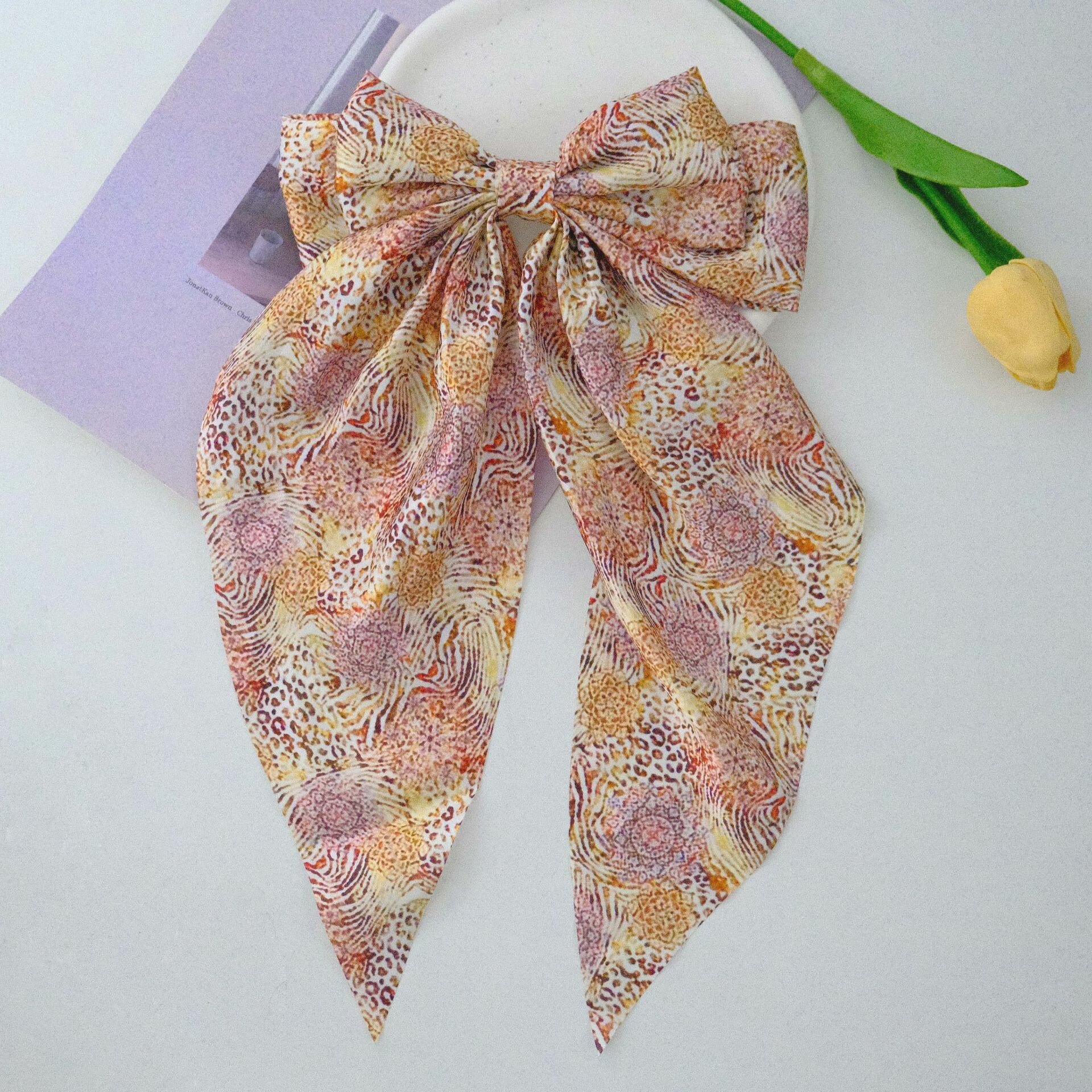 Заколка для волос "Леопард", с бантом, на пружинке, с принтом