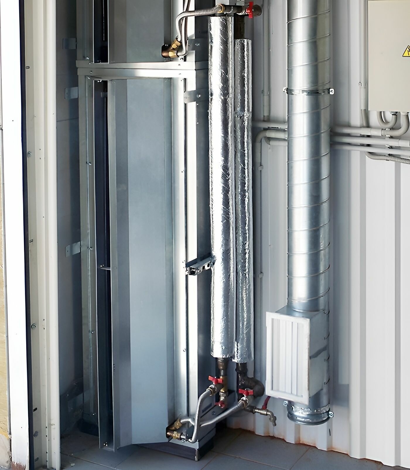 Тепловая завеса Тепломаш "КЭВ-230П7020W", водяная, настенная