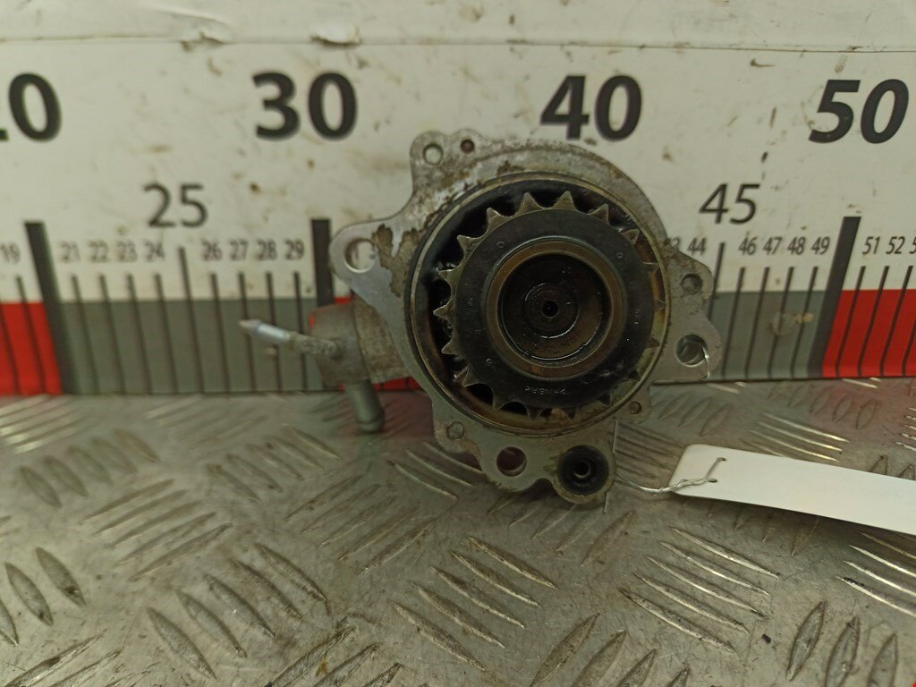 Насос вакуумный Mazda CX-7 (ER) R2AA18G00B арт. 2209801