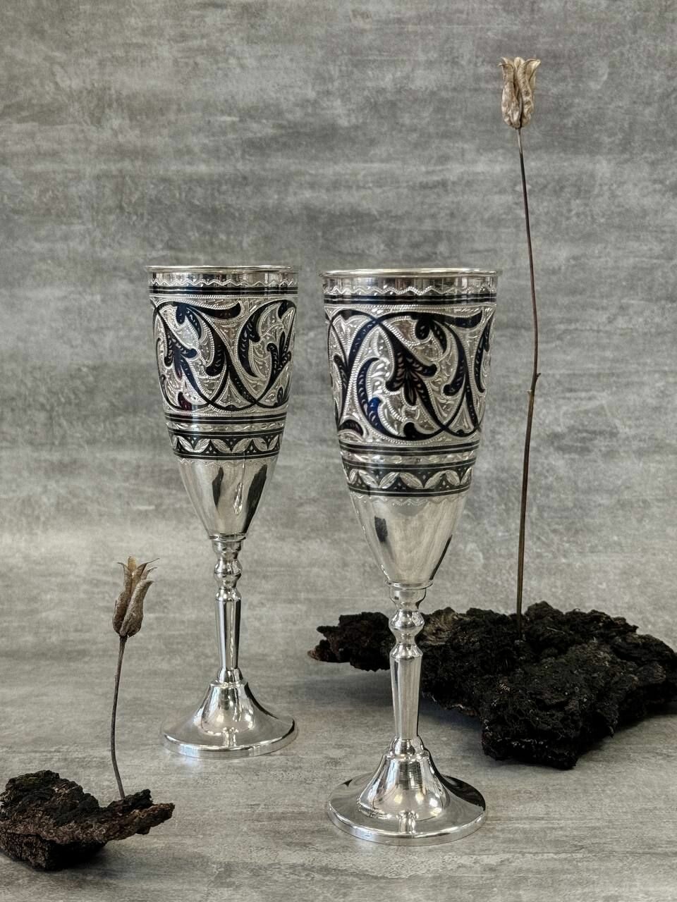 Тутта Набор серебряных фужеров на свадьбу для шампанского 2 шт. 150 мл. 875 проба (прочнее 925 пробы), серебро кубачи в подарочном футляре