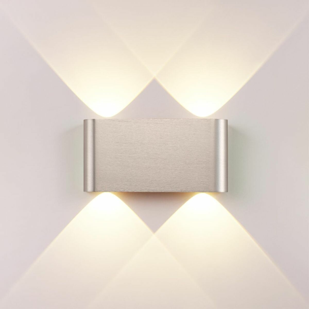 Настенный светильник Odeon Light Hightech Magnum 7106/4WL