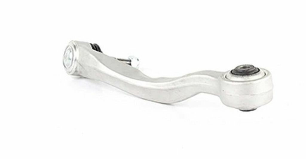 Рычаг передней подвески правый нижний для БМВ 5 арт BSG15315050 BSG AUTO PARTS