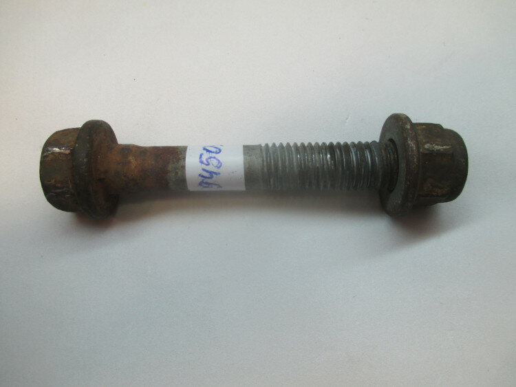 Болт М 14х92x1.5 крепления рычага заднего 94501885 94501213 96550053 Шевроле Лачетти продольн