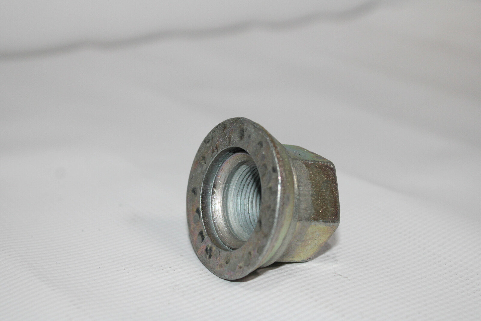 Гайка крепления колеса (ЛиАЗ, ПАЗ, кавз 10 шп.) Кааз