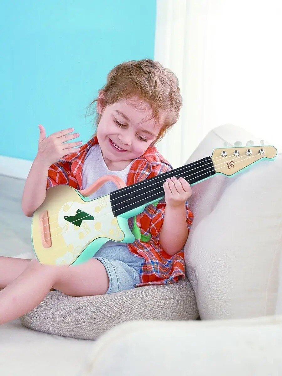 Игрушечная гавайская гитара (укулеле) Hape "Рок-н-ролл" с брошюрой обучения игре на гитаре E0626_HP