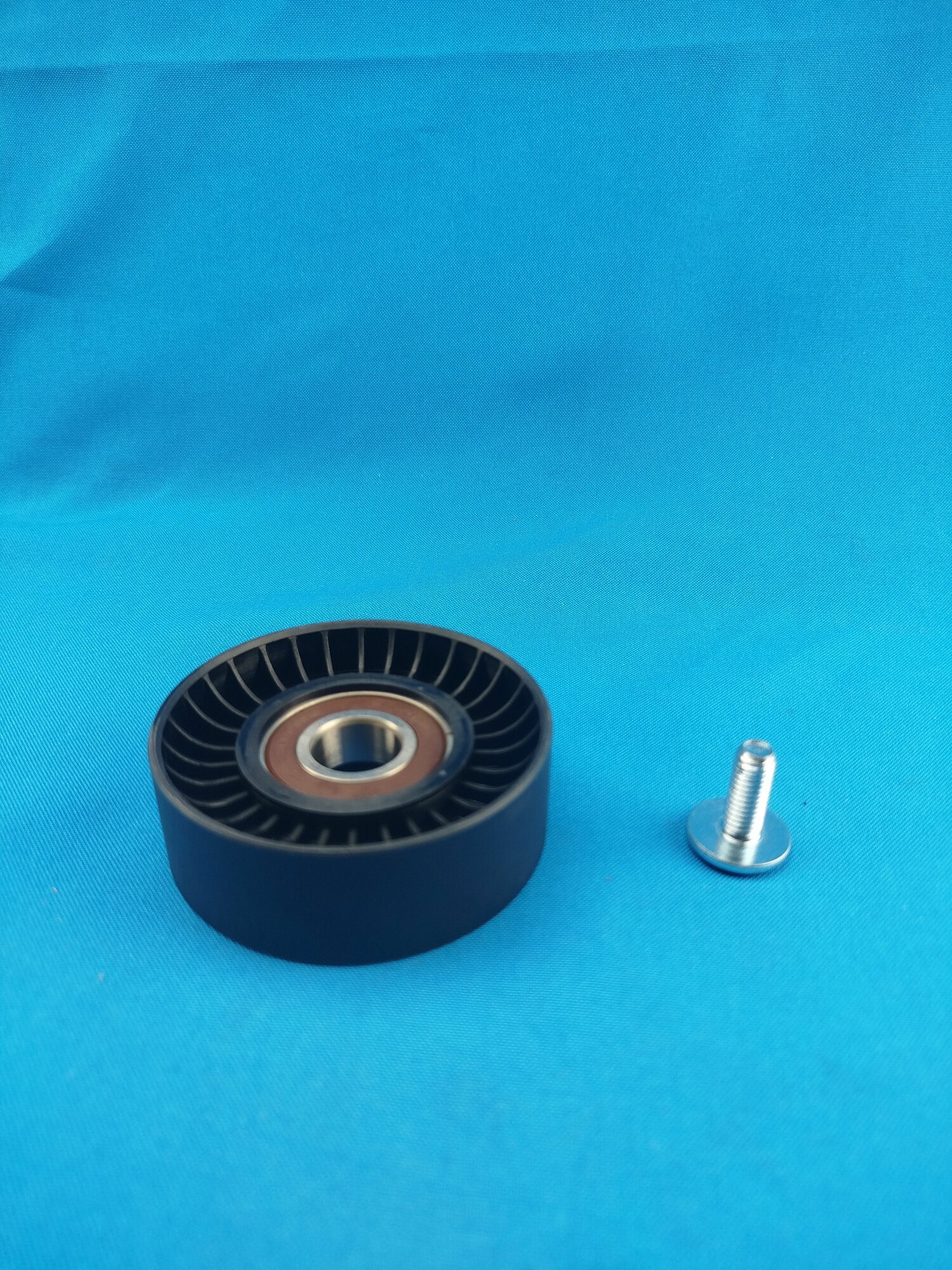 Ролик натяжителя ремня генератора "LECAR" для автомобилей Mitsubishi Outlander 07->12