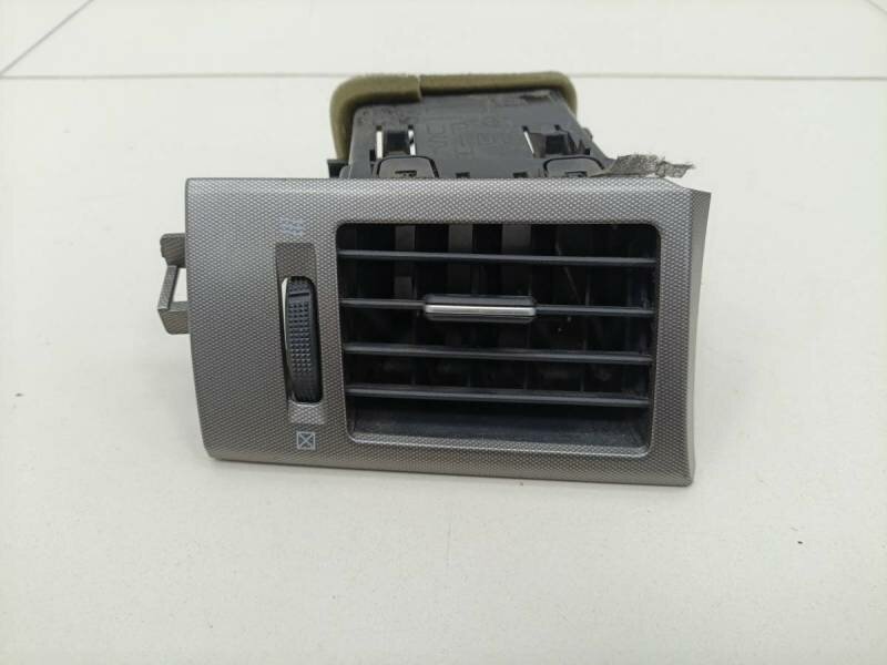 Дефлектор воздушный Nissan Tiida C11 2007-2014