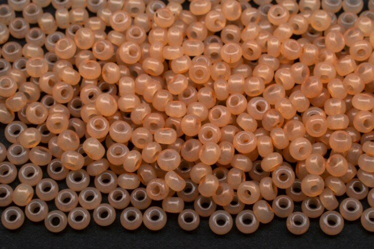 Бисер чешский PRECIOSA круглый 10/0 02111 бежевый, 5 грамм