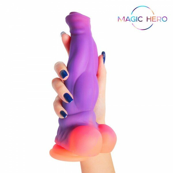 Фаллоимитатор MAGIC HERO MH-13023 Светится в темноте!