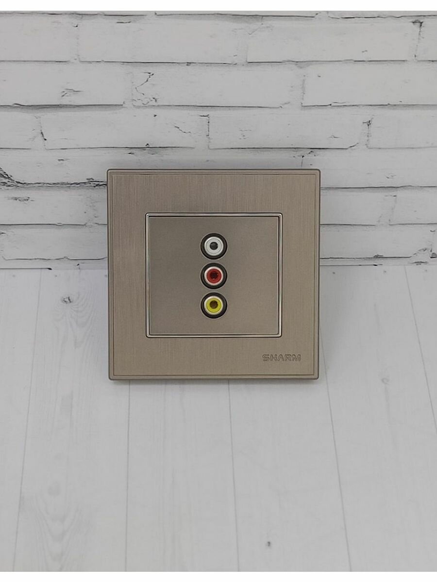 Розетка с видео разъемом коричневая 583