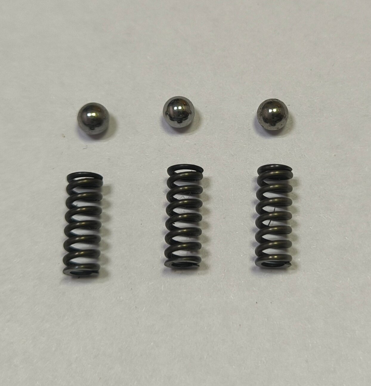 Пружины и шарики для кофемолки в наборе Jura, Bosch, Siemens, Nivona, Melitta