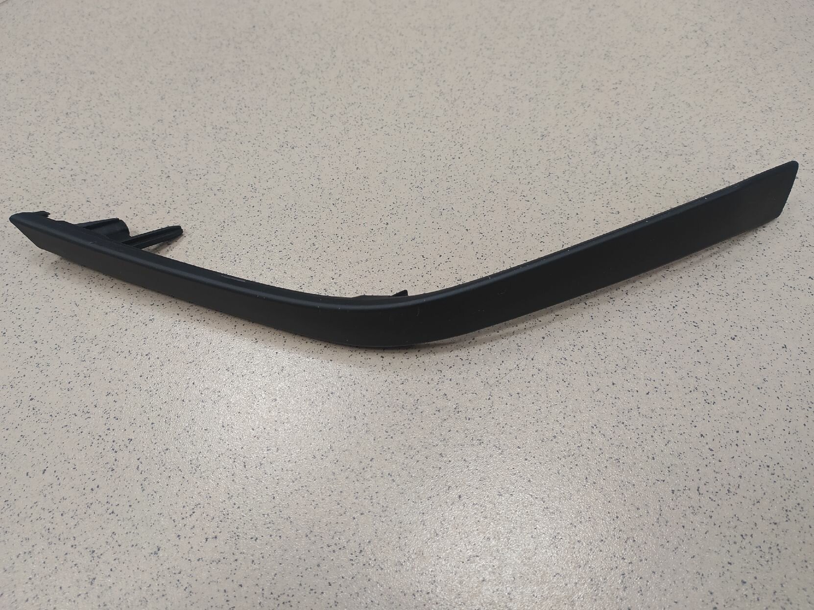 Накладка бампера переднего правая Haval F7 [2.0 16V 7AMT внедорожник 4X2] 2803155XKQ00A8L