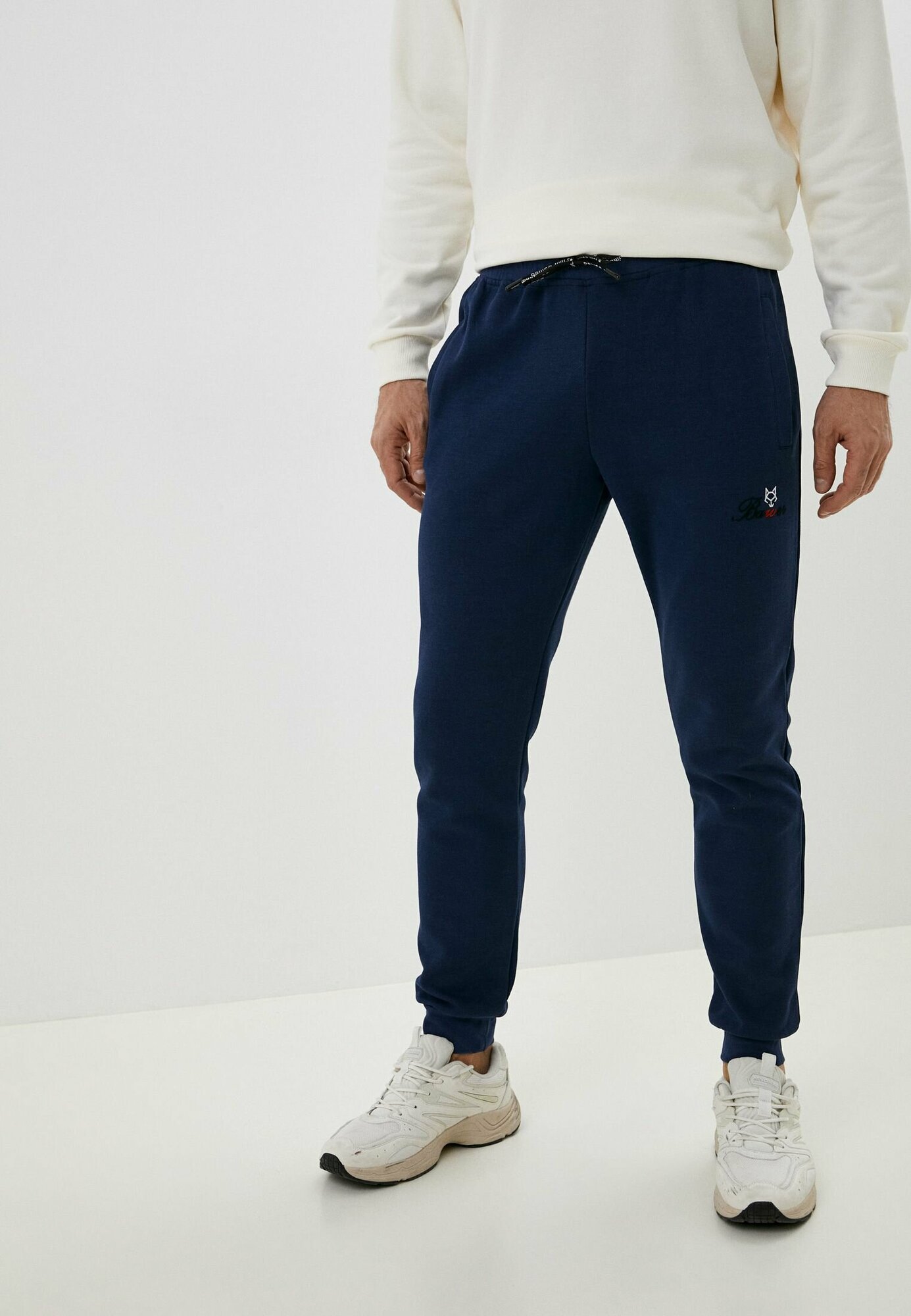 Брюки спортивные