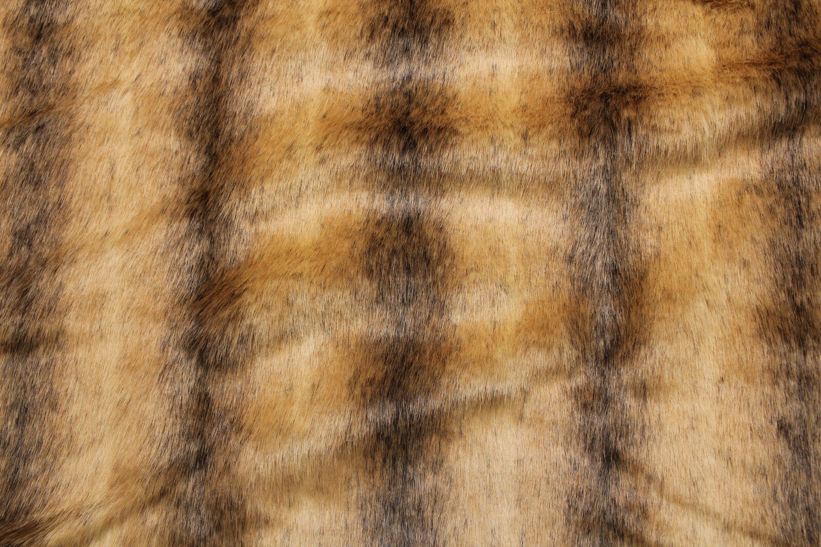 Ткань Мех искусственный «соболь» песочно-коричневый в продольную полосу, ш142см, 0,5 м