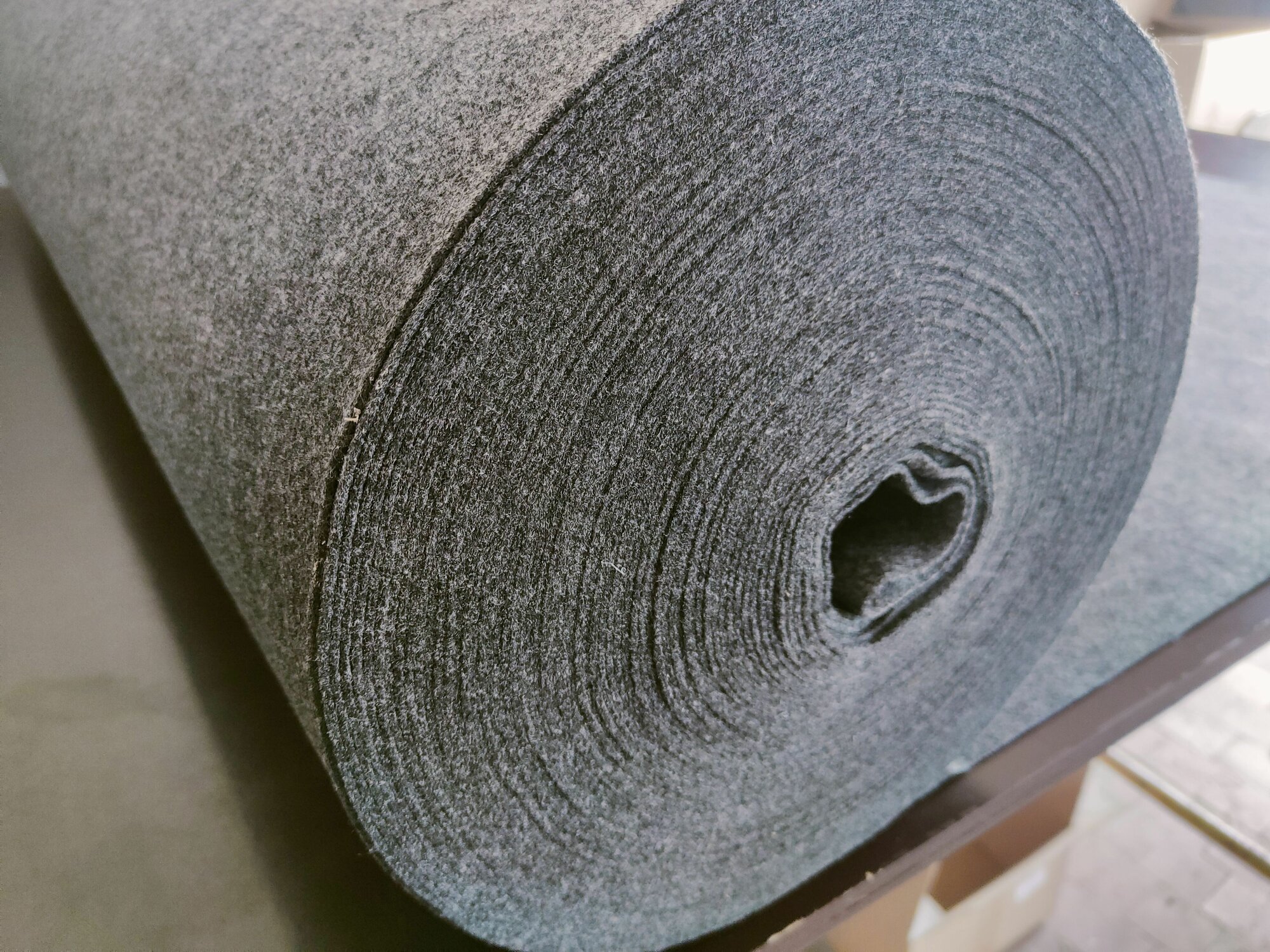 IGUANA акустический карпет серый (1м х 1,4м) (без клея) износостойкий