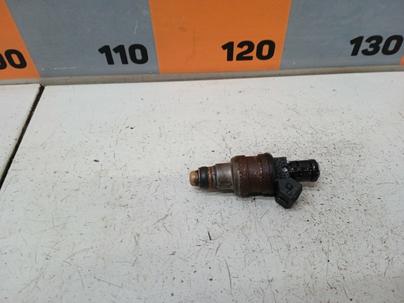 Б/У Шкода Октавия А4, Тур, Tour Форсунка топливная Skoda Octavia 1998 A4, 1U2 218853 VAG арт. 06A906031, 06A906031CT