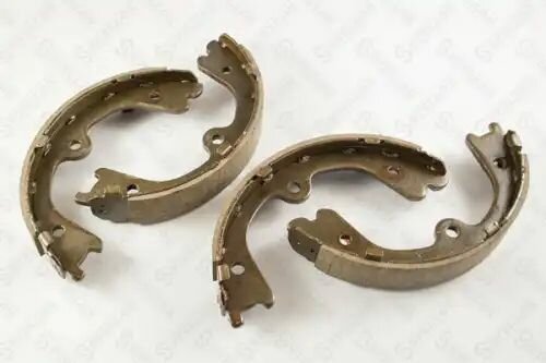 Колодки барабанные ручника Nissan 05>