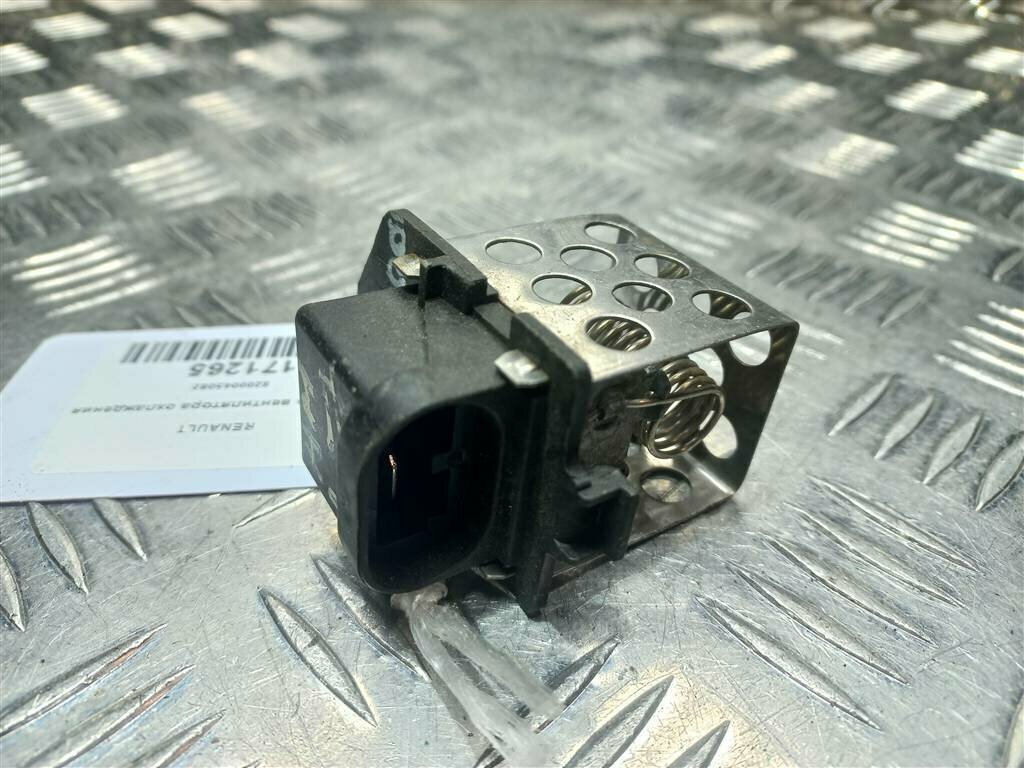 Блок управления вентилятором Б/У для Renault 8200045082