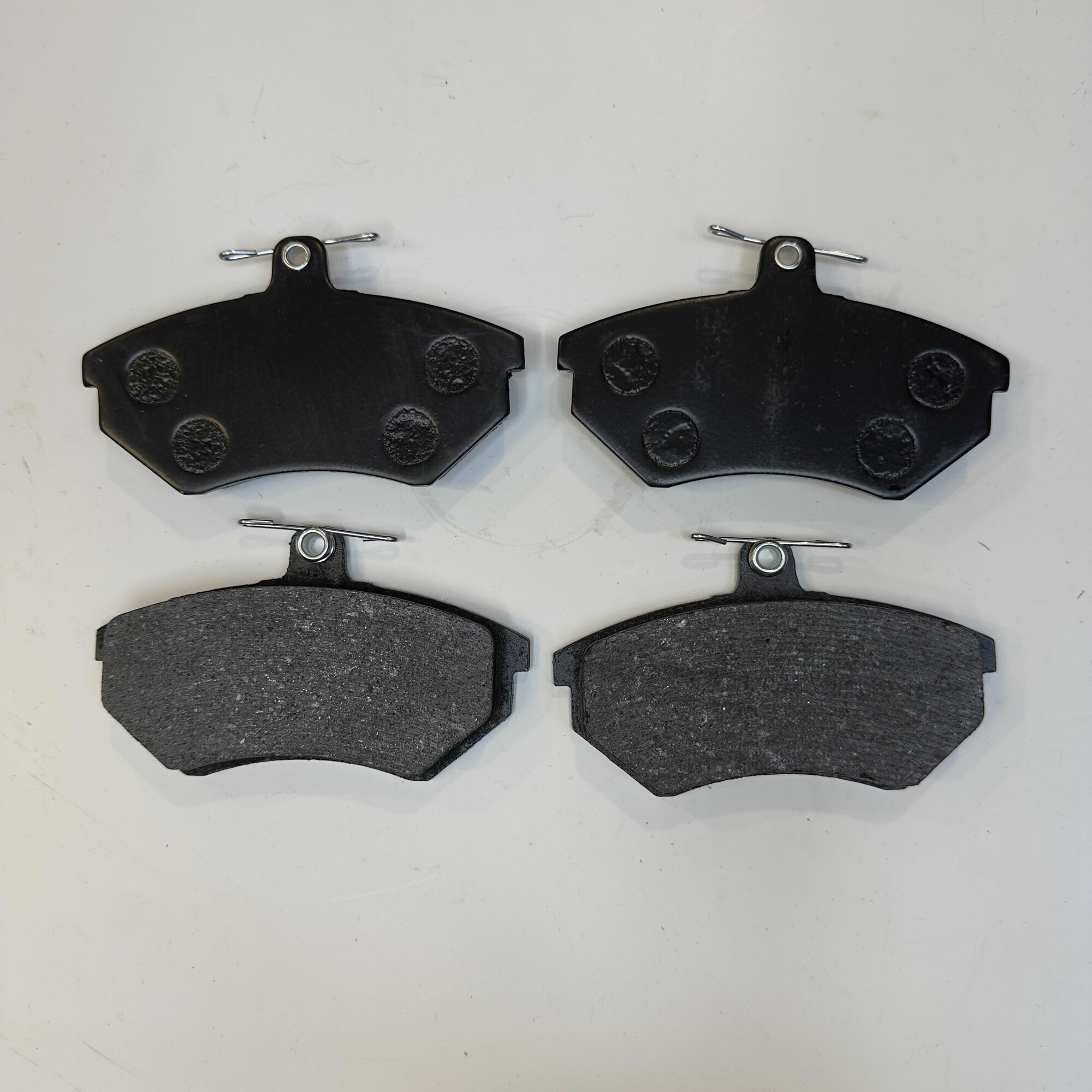 Колодки передние Chery Amulet [1.6 8V 5MT лифтбэк]