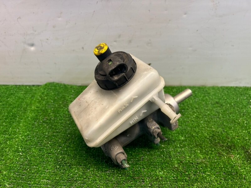 Главный тормозной цилиндр Renault Logan K7M 2012 7856801003