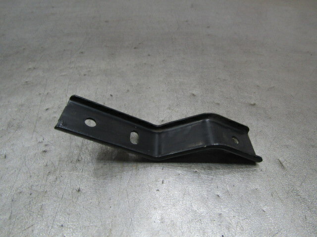 Кронштейн крыла передней оси Renault T