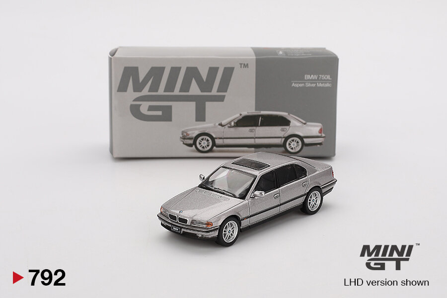 Коллекционная машинка MINI GT 1:64 BMW 750IL Aspen Silver Metallic LHD